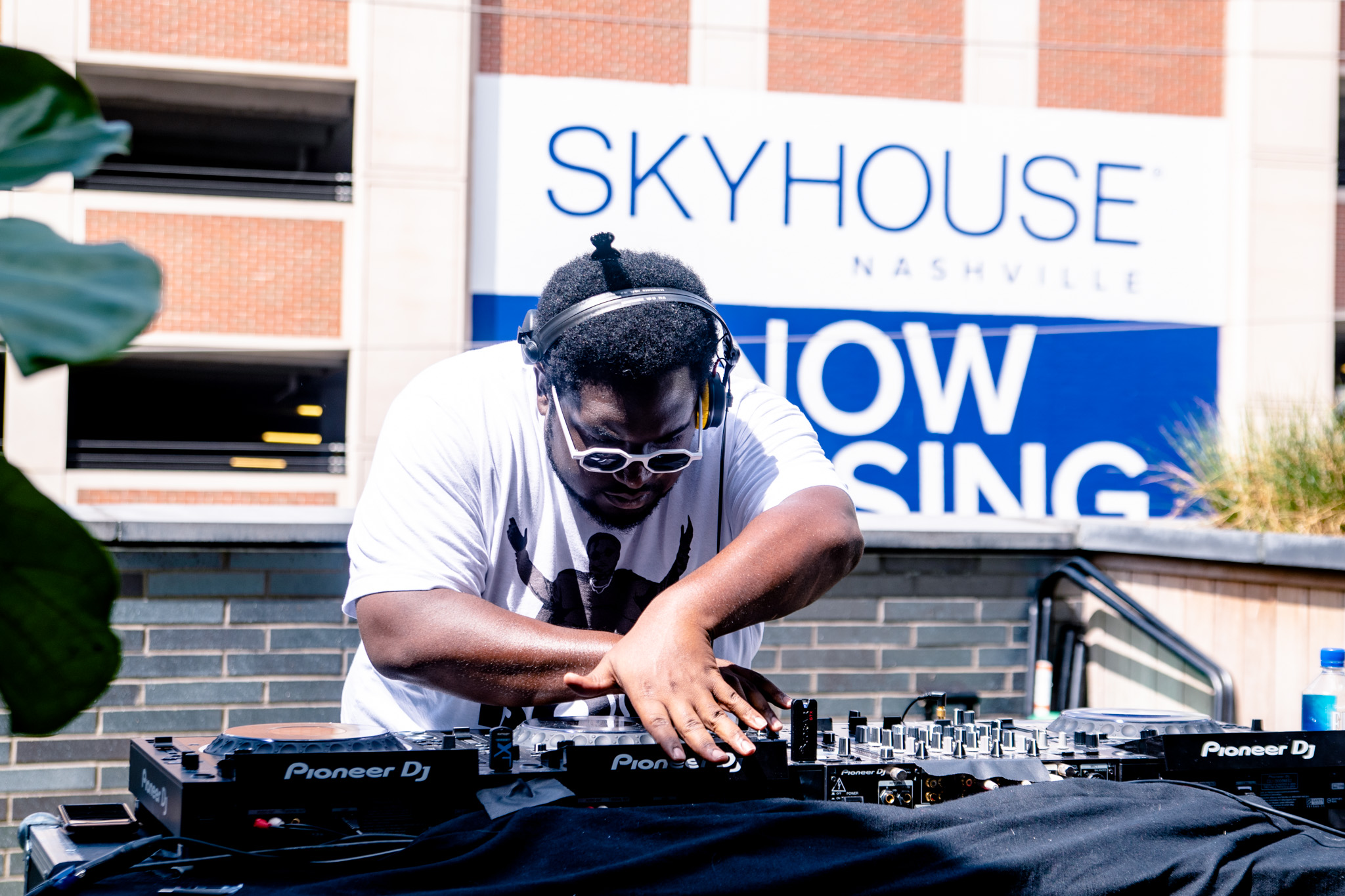 Deep Tropics Day 1 In Review - Glasse Factory