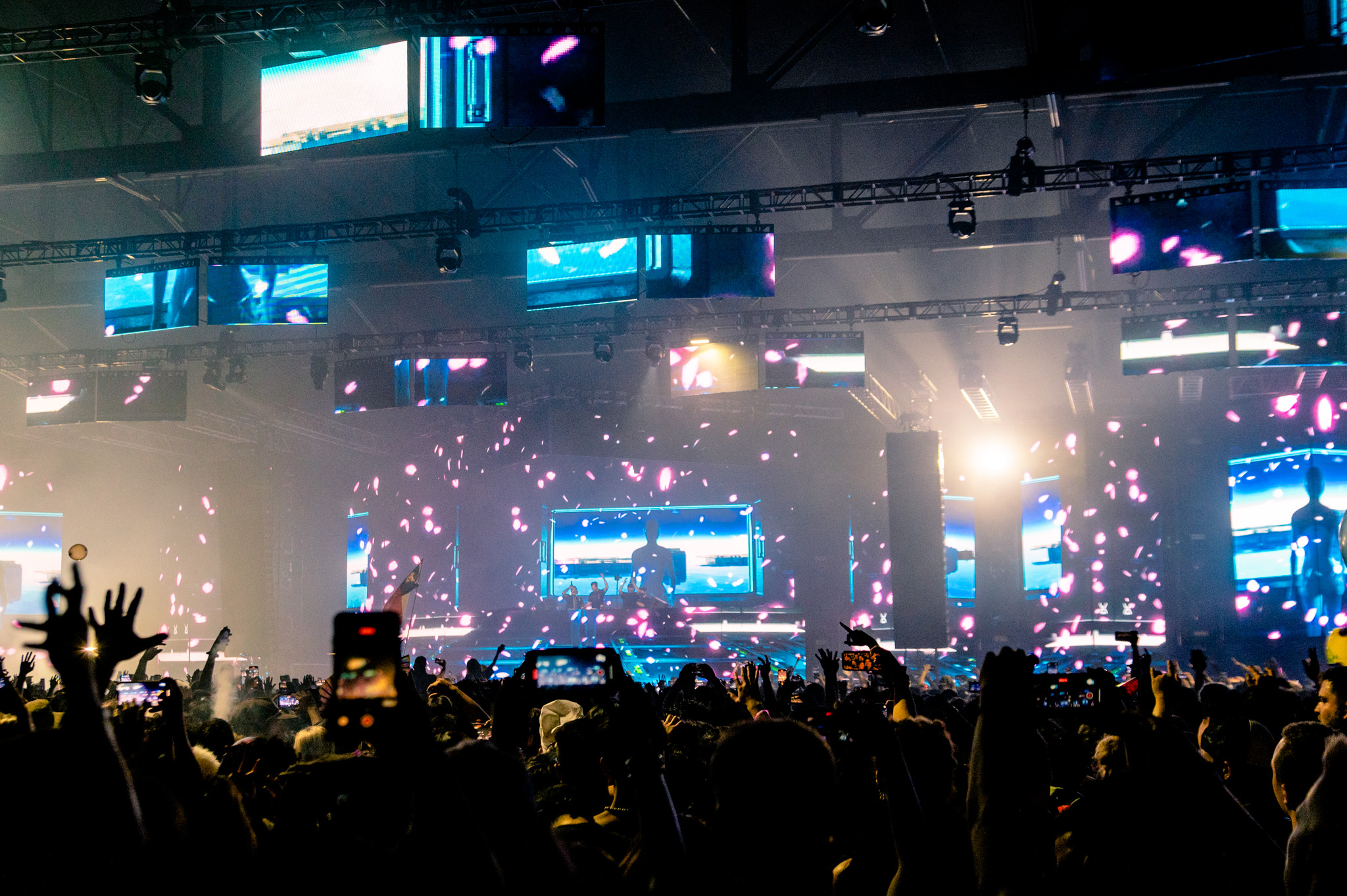 Lights All Night Lights Up Dallas Market Hall on Night 1 and Updated ...