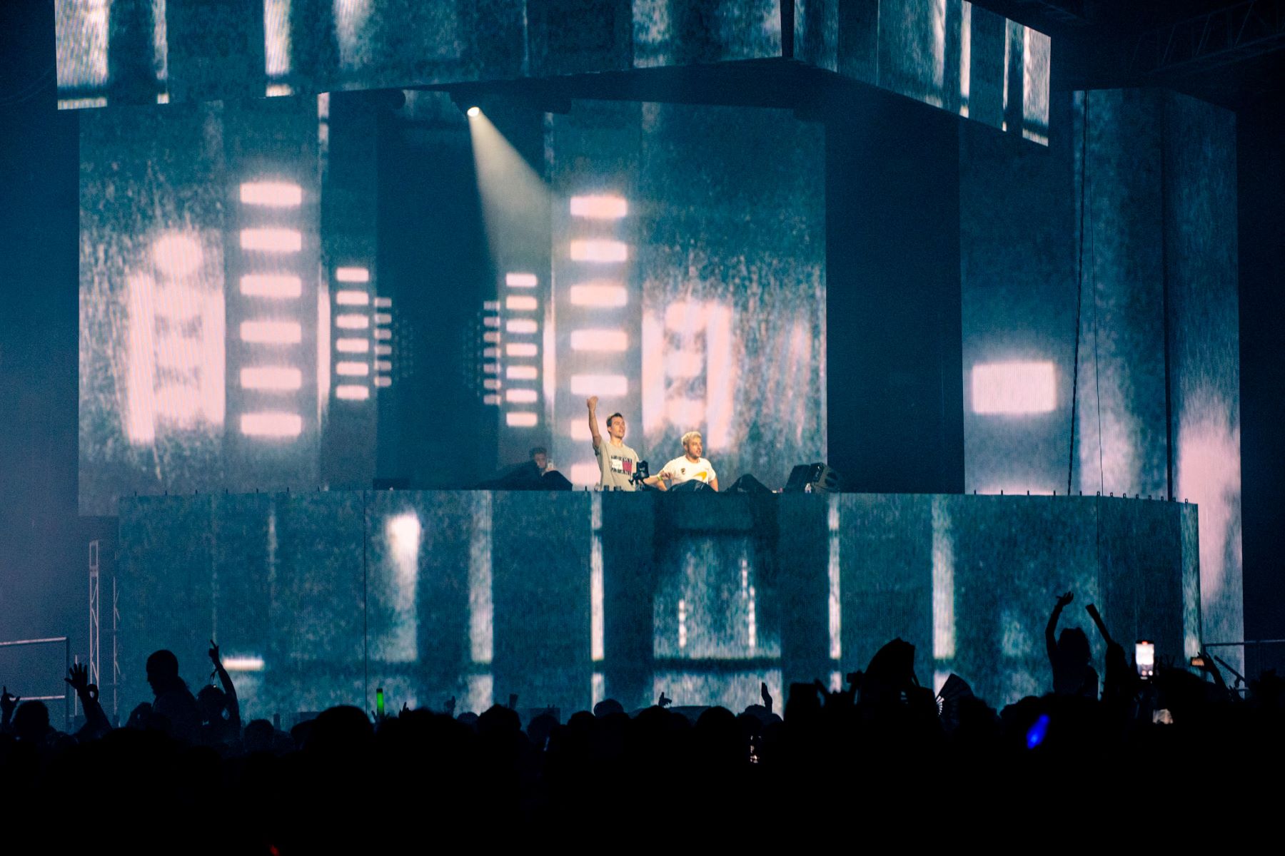 Glasse Factory - Cheers to 2022, with Love From Lights All Night Dallas