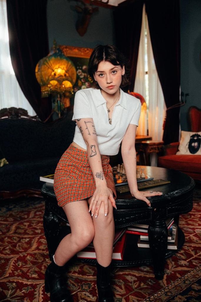 Kailee Morgue releases new single, “Another Day in Paradise,” via ...